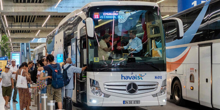 Havaist Bus: Your Ultimate Airport Shuttle for Comfort & Convenience!